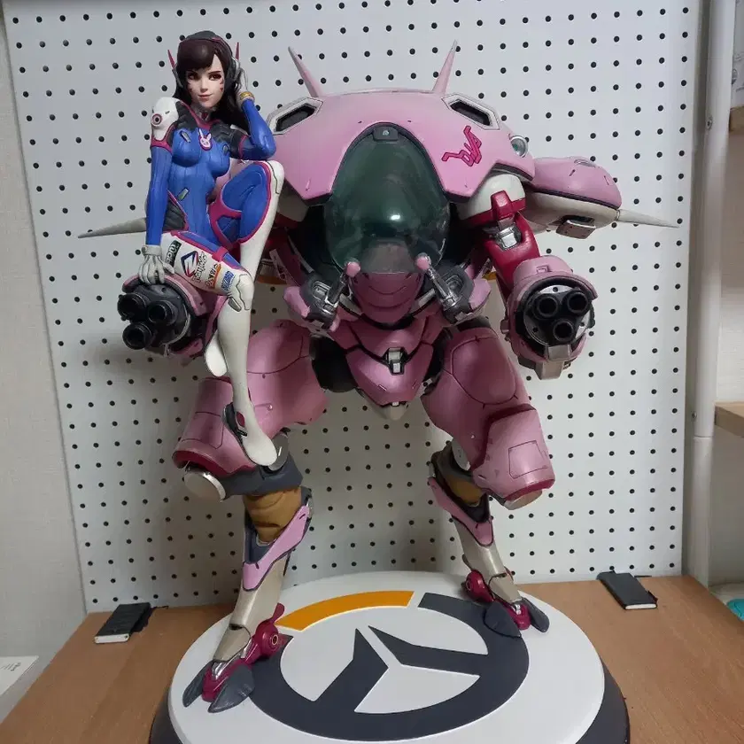 Blizzard Gear Overwatch Diva Statue on Bunjang Global Site.