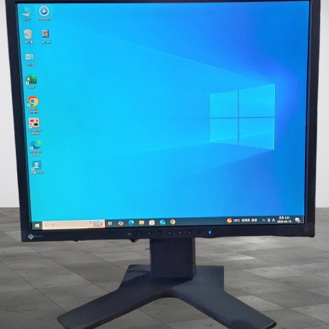 EIZO 19-inch monitor FLEXSCAN S1931 Pivotable #에이조,#모니터,#EIZO on Bunjang Global Site.