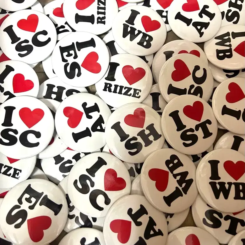RIIZE | 라이즈 Rise I Love Pin Badge Pin Button Sohee Wonbin Chanyoung ...