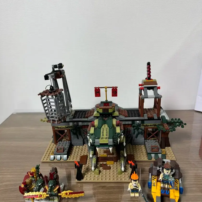 LEGO | 레고 LEGO The Legend of Chima 70014 for sale on Bunjang Global Site.
