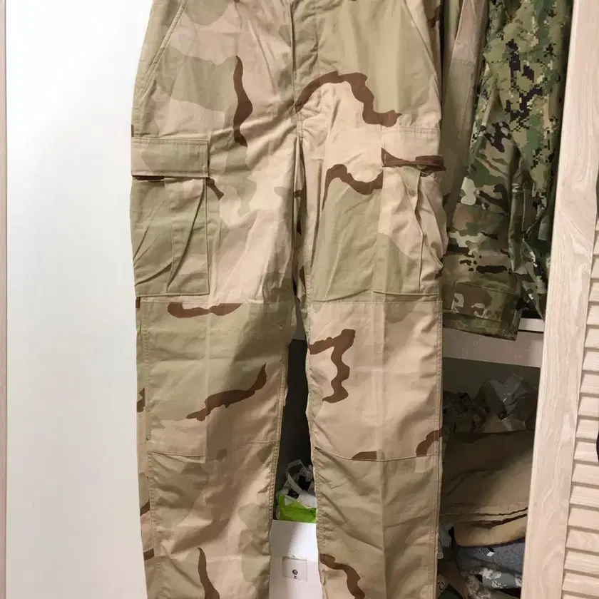 (Deadstock) US Military DCU Desert Camo (Desert Tricolor) Combat Pants ...