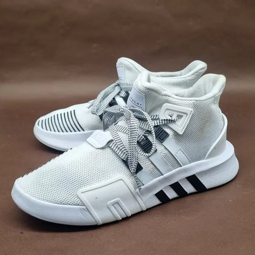 ADIDAS | 아디다스 Adidas EQT BASK Sneakers 260 on Bunjang Global Site.