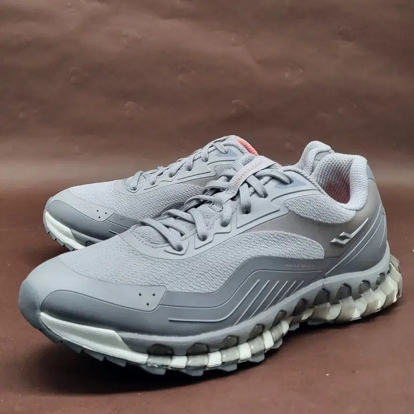 PROSPECS | 프로스펙스 프로스펙스 파워소닉 운동화 255 on Bunjang Global Site.