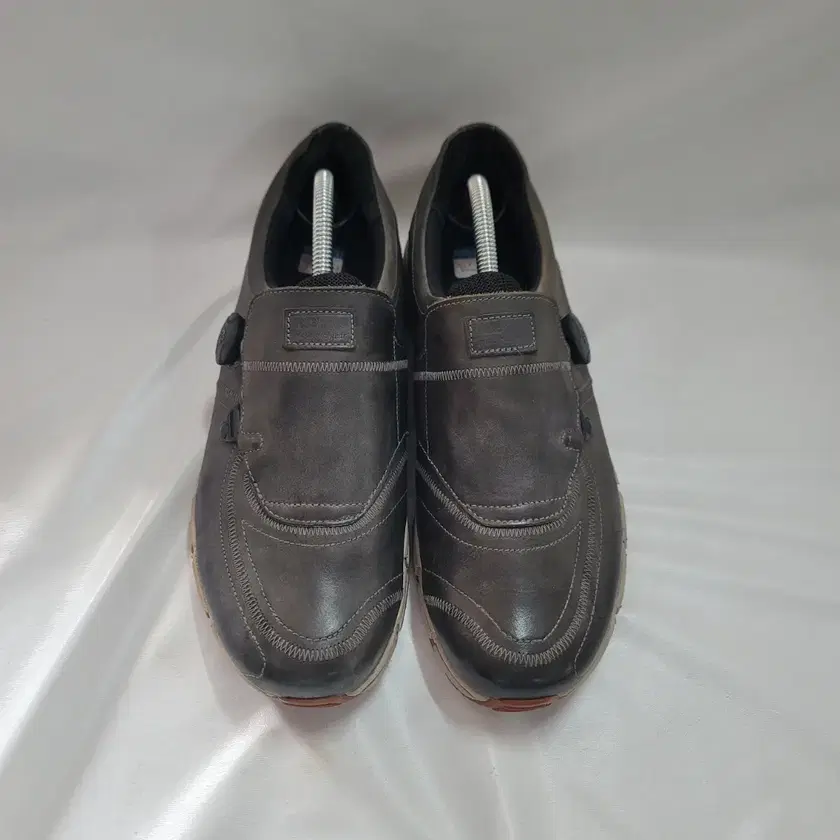 K2 K2 Leather Climbing Shoes/Men's (275)/w2226 #k2가죽등산화 on Bunjang Global Site.