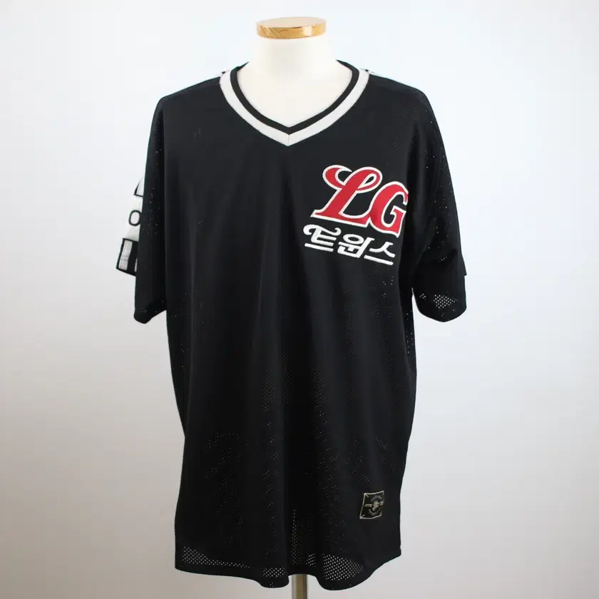 ATC LG Twins Uniform Size 110 on Bunjang Global Site.