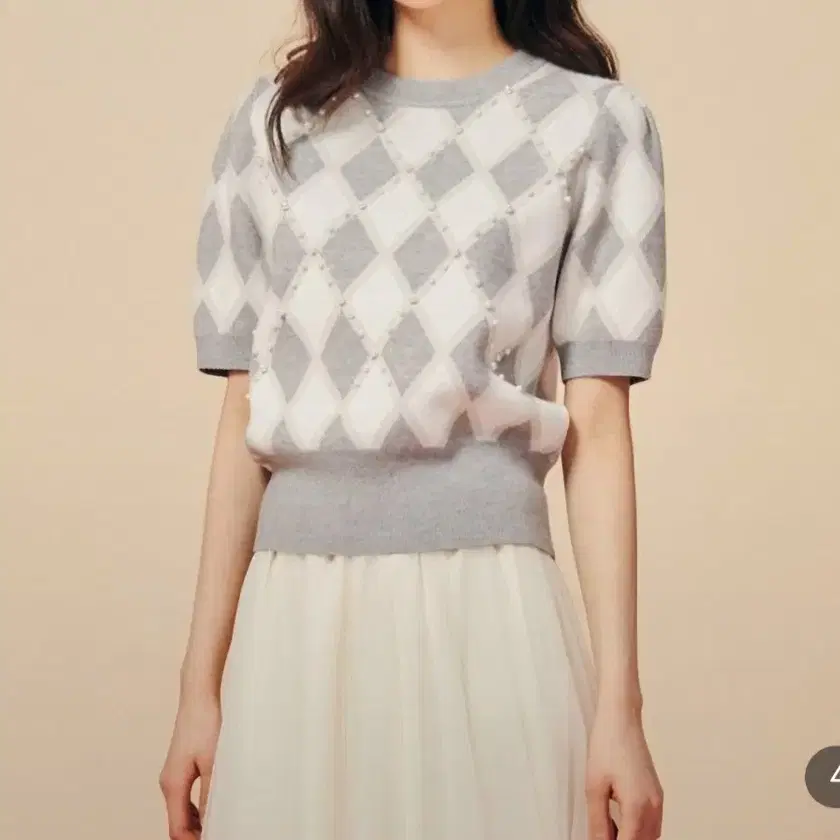 JIGOTT | 지고트 jj Jigot Pearl Decorated Argyle Knit on Bunjang Global Site.