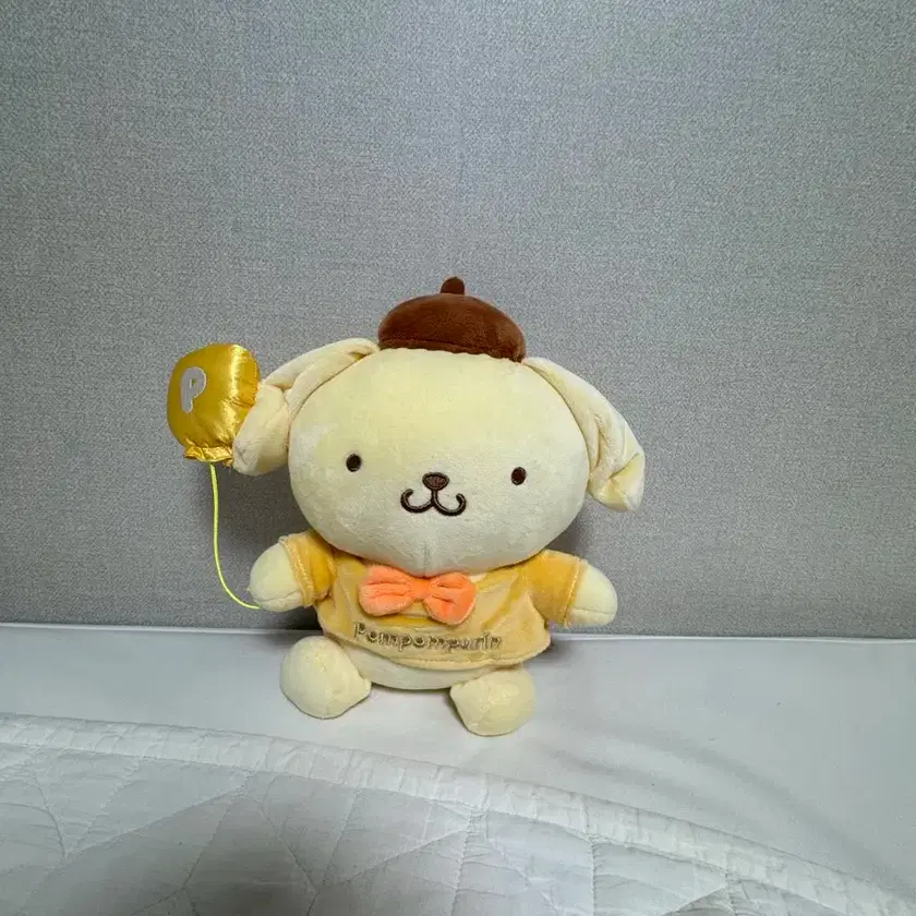 Pompompurin doll on Bunjang Global Site.