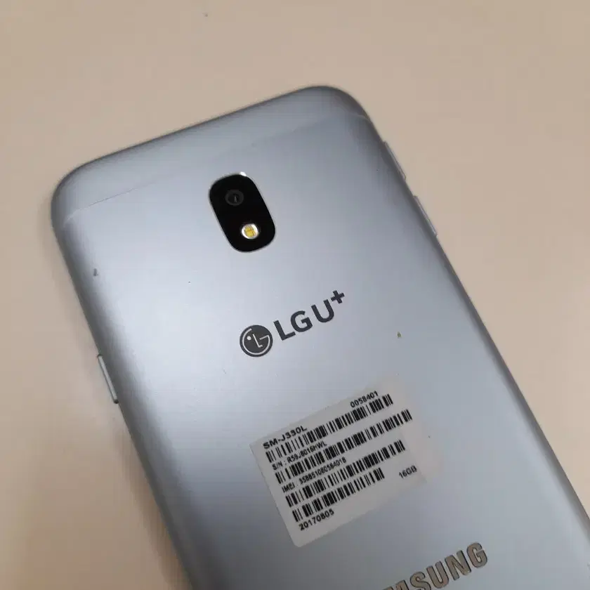 GALAXY | 갤럭시 갤럭시J3 16GB 블루실버 색상 입니다 on Bunjang Global Site.