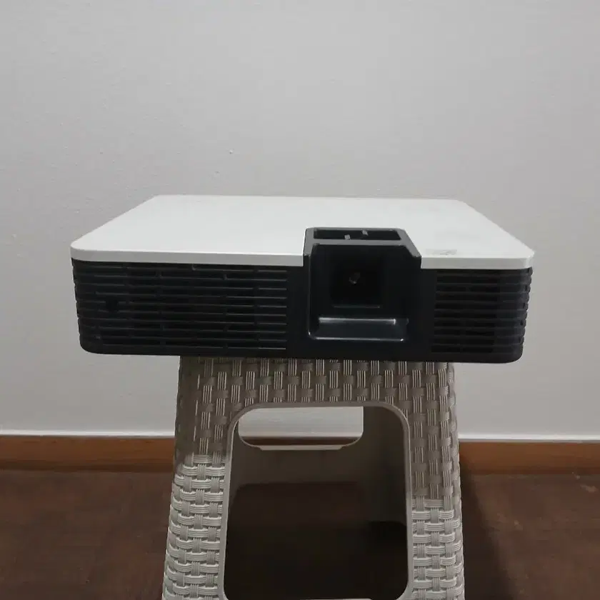 CASIO | 카시오 레이저광원 카시오4000안시 XJ-H1700유지비걱정NO 빔프로젝터 on Bunjang Global Site.