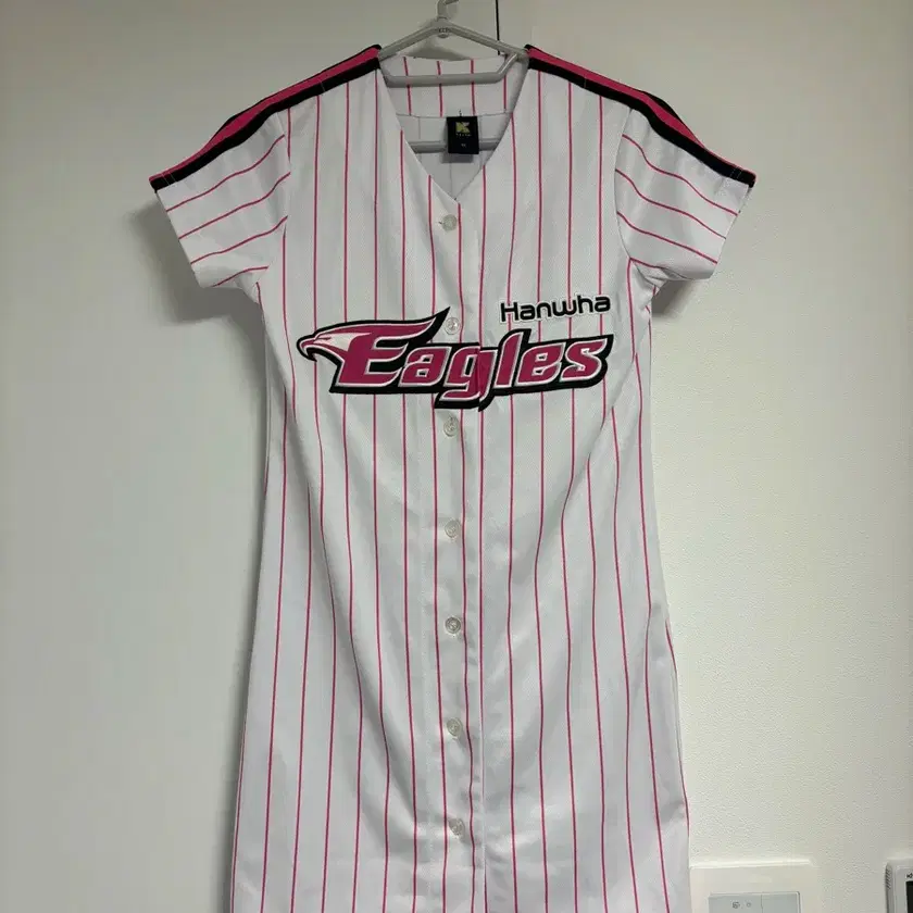 ONEPIECE, Hanwha Eagles Pink Uniform 90 on Bunjang Global Site.
