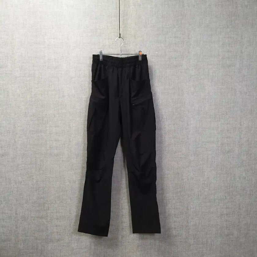 A177 Banded Black Pants 29 #팬츠 on Bunjang Global Site.