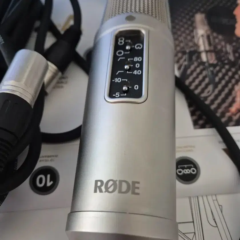 Rode NT2A microphone on Bunjang Global Site.