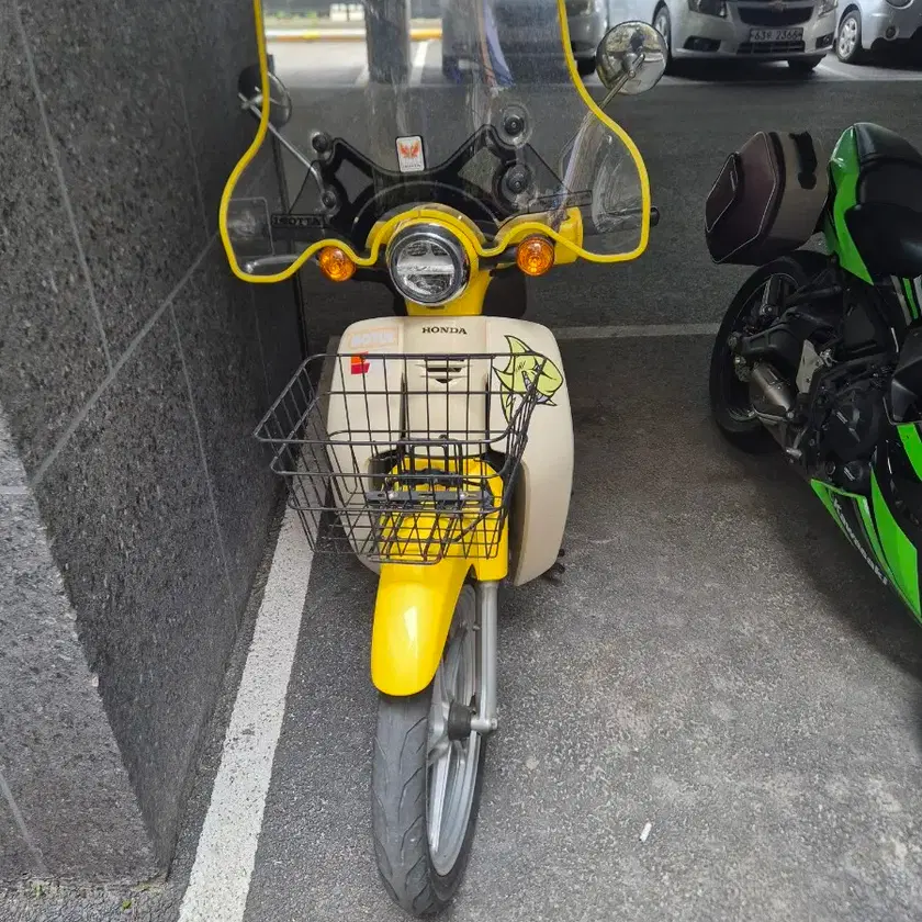Quick sale) Super Cub 2020 model, 16xxxkm on Bunjang Global Site.