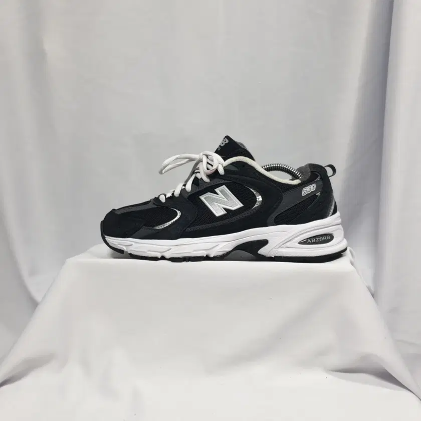 NEW BALANCE | 뉴발란스 Vintage House 235 New Balance 530 Classic Black ...