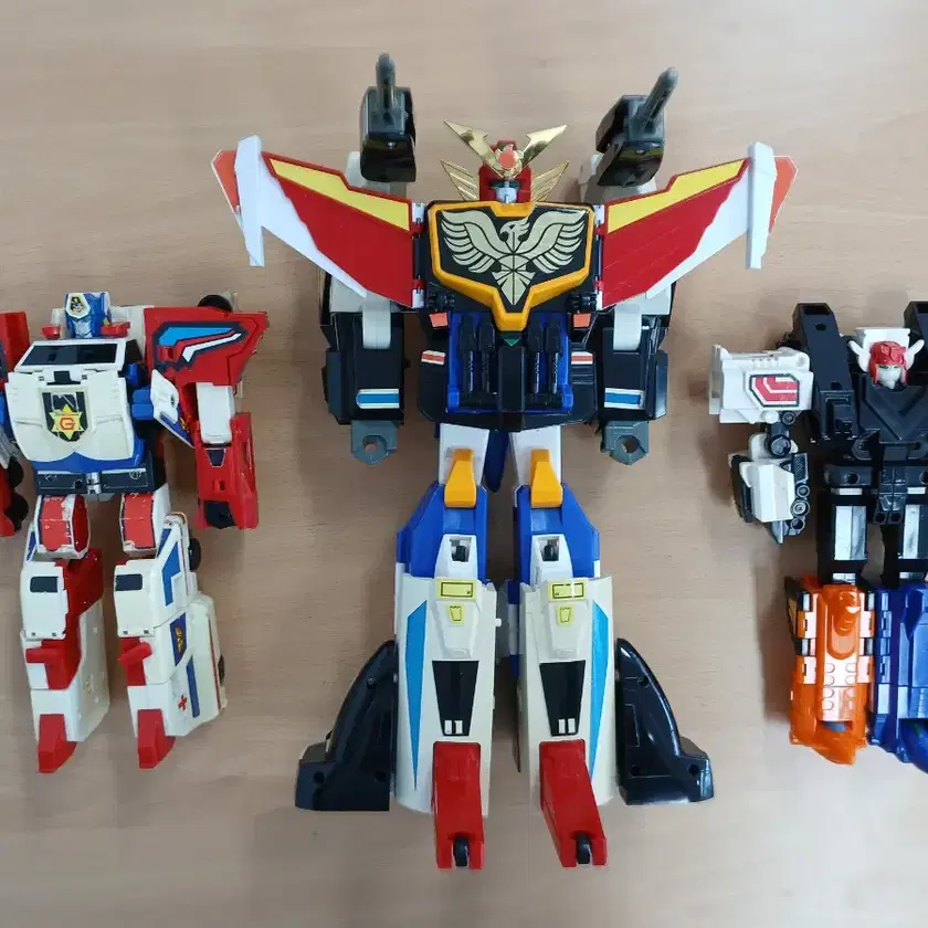 I sell Great Sun Guard, Guardian, and Thunder Baron. on Bunjang Global ...