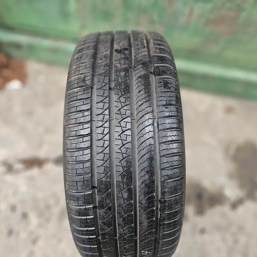 235/45R18 K5, Sonata OEM Pirelli Tire 1EA #2354518,#K5타이어,#쏘나타타이어,#중고타이어,#피렐리타이어 on Bunjang ...
