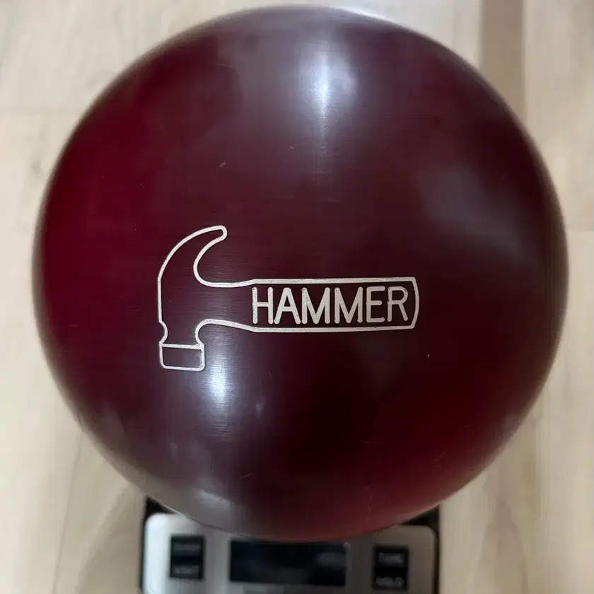Burgundy Hammer Ancient Urethane Bowling Ball on Bunjang Global Site.