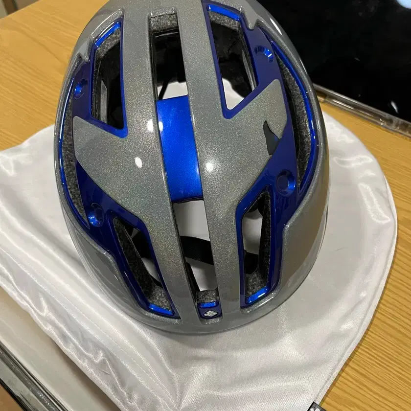 [L] Pas Normal Studios x Sweet Protection Falconer Aero MIPS Helmet #로드 ...