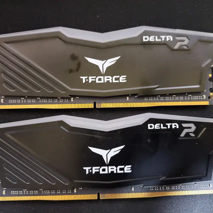 Computer RAM T-Force DDR4-3600 32GB (16GB x 2) on Bunjang Global Site.