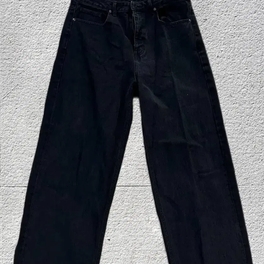 BESLOW | 비슬로우 Beslow one tuck curved jin indigo sold out item 34 on ...