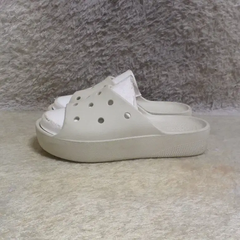 CROCS | 크록스 Betty Boom Used 240 Crocs Height Increasing Slippers ...