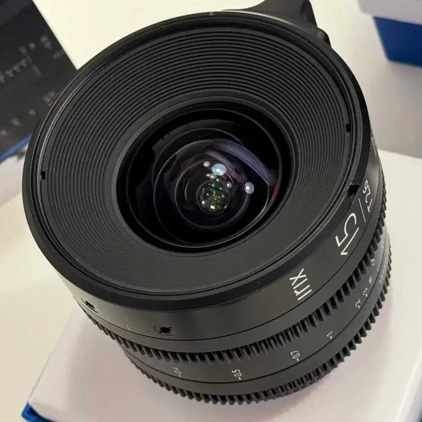 Irix Cine 15mm Lens on Bunjang Global Site.