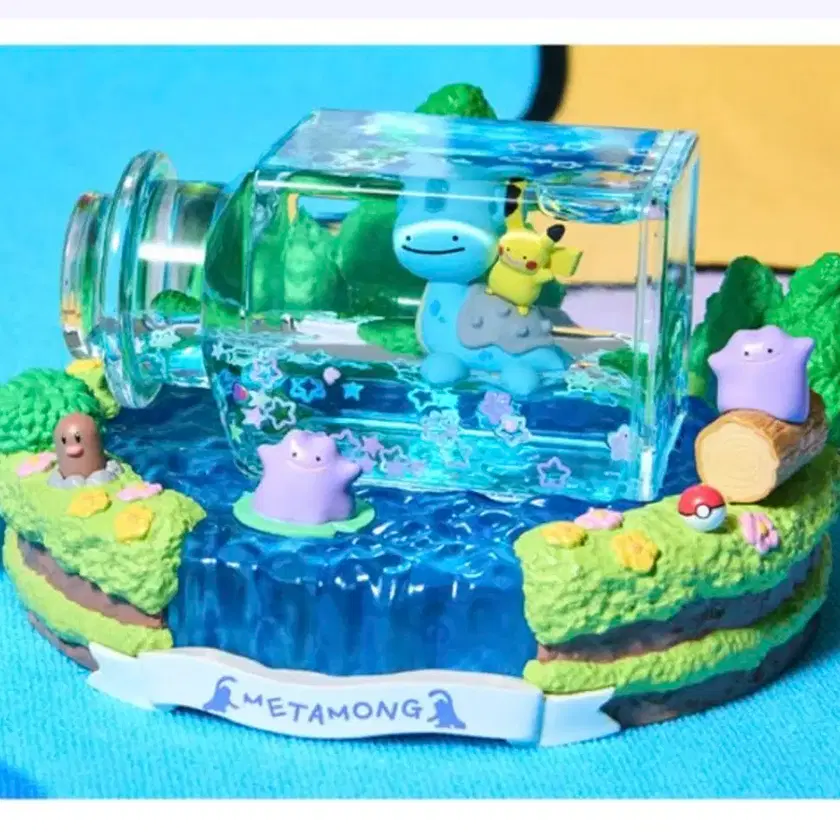 I'm buying a Pokemon Ditto Water Ball Figure. #메타몽 on Bunjang Global Site.