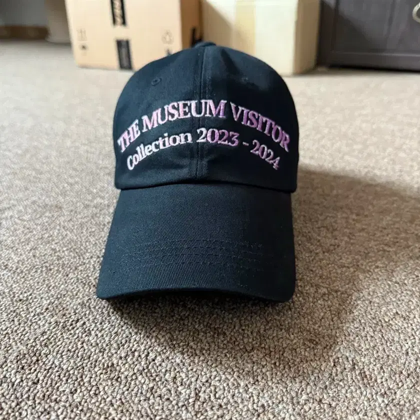 THE MUSEUM VISITOR | 더뮤지엄비지터 The Museum Visitor Hat on Bunjang Global Site.