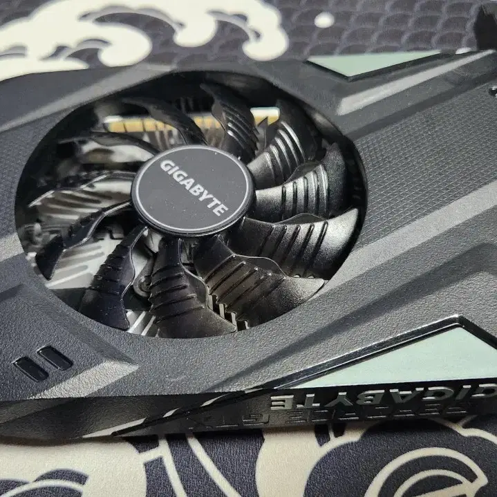 NVIDIA | 엔비디아 Gigabyte GTX 1650 One-Fan on Bunjang Global Site.