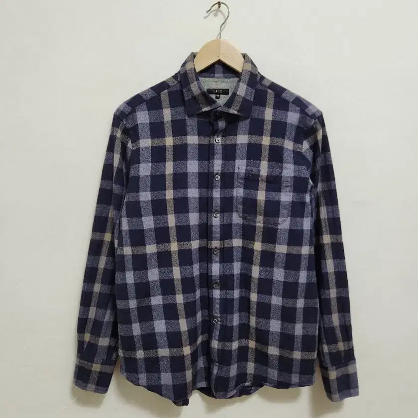 DAKS | 닥스 [Daks] 105 Men's Shirt #닥스,#닥스셔츠,#닥스셔츠105,#셔츠105,#체크셔츠105 on Bunjang Global Site.