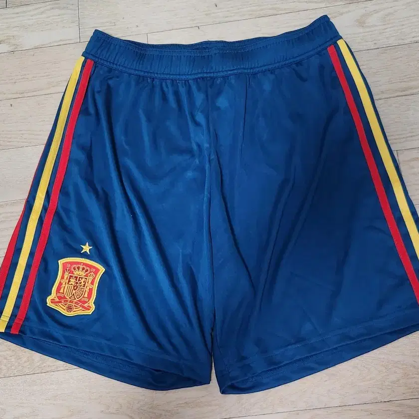 ADIDAS | 아디다스 Like New> Adidas Spain Soccer Shorts (M~L) on Bunjang ...