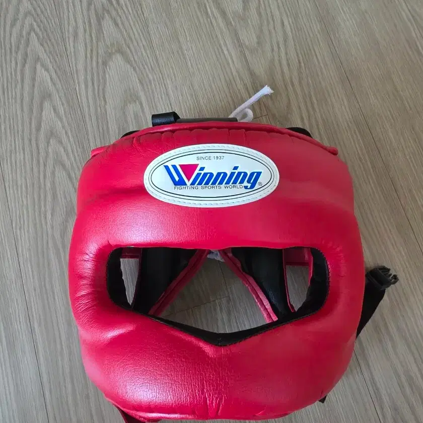 Winning Nose Protection Headgear, Red, Size M on Bunjang Global Site.