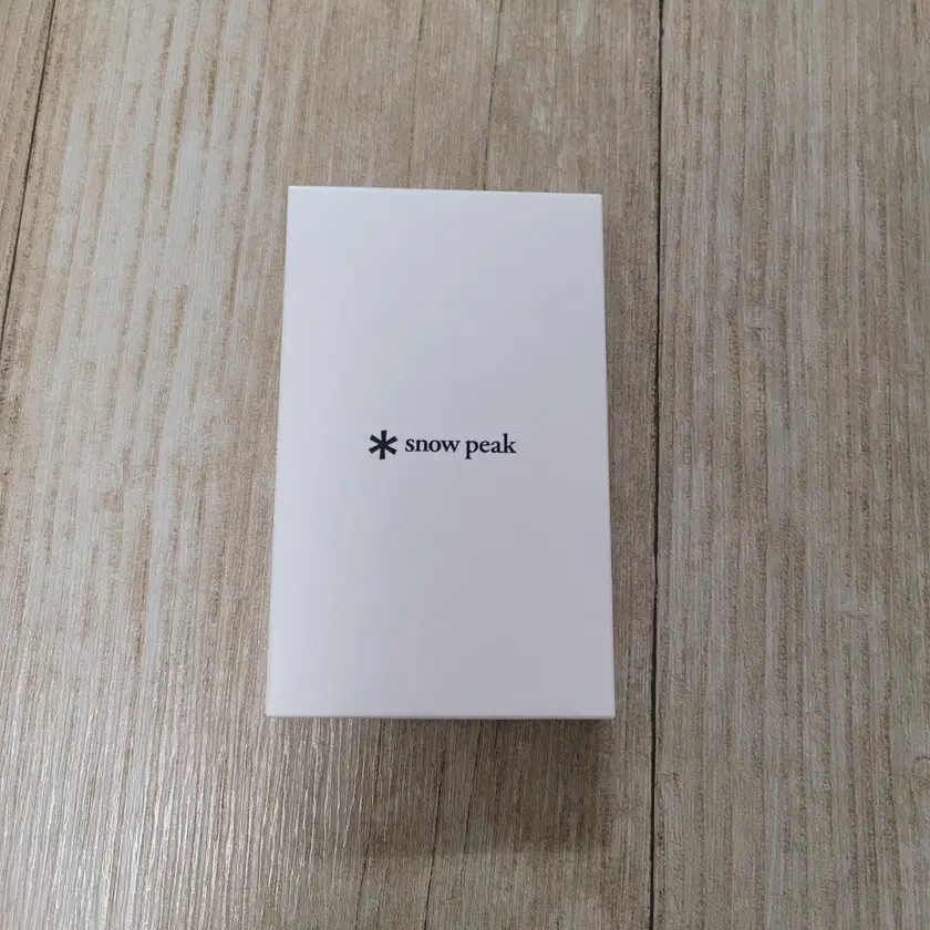 Snow Peak Power Bank #스노우피크,#보조배터리,#C타입 on Bunjang Global Site.