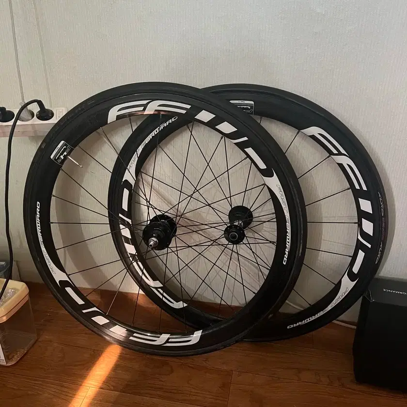 Fixie Fast Forward F4R Carbon Wheelset (FFWD) on Bunjang Global Site.