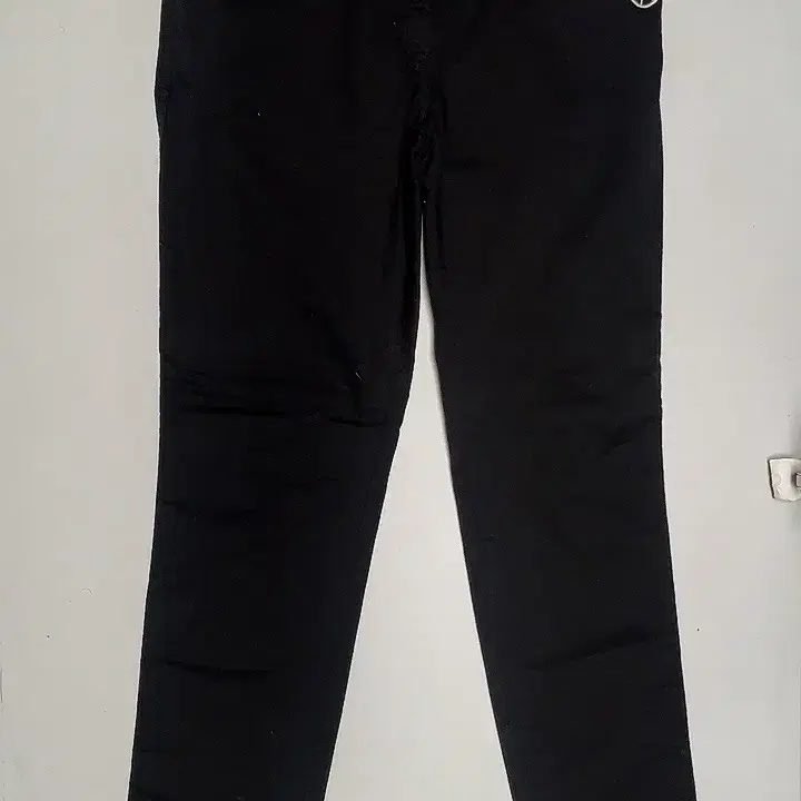 LOUIS CASTEL | 루이까스텔 No. 8629 Louis Castel [Summer] Women's Golf Pants ...