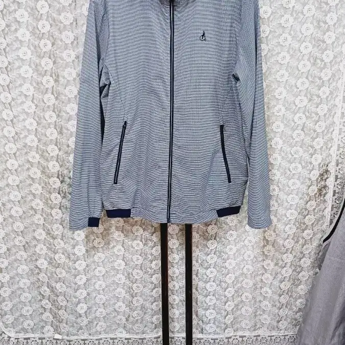 BEANPOLE | 빈폴 Beanpole Men's Summer Golf Jacket Size 100 on Bunjang ...