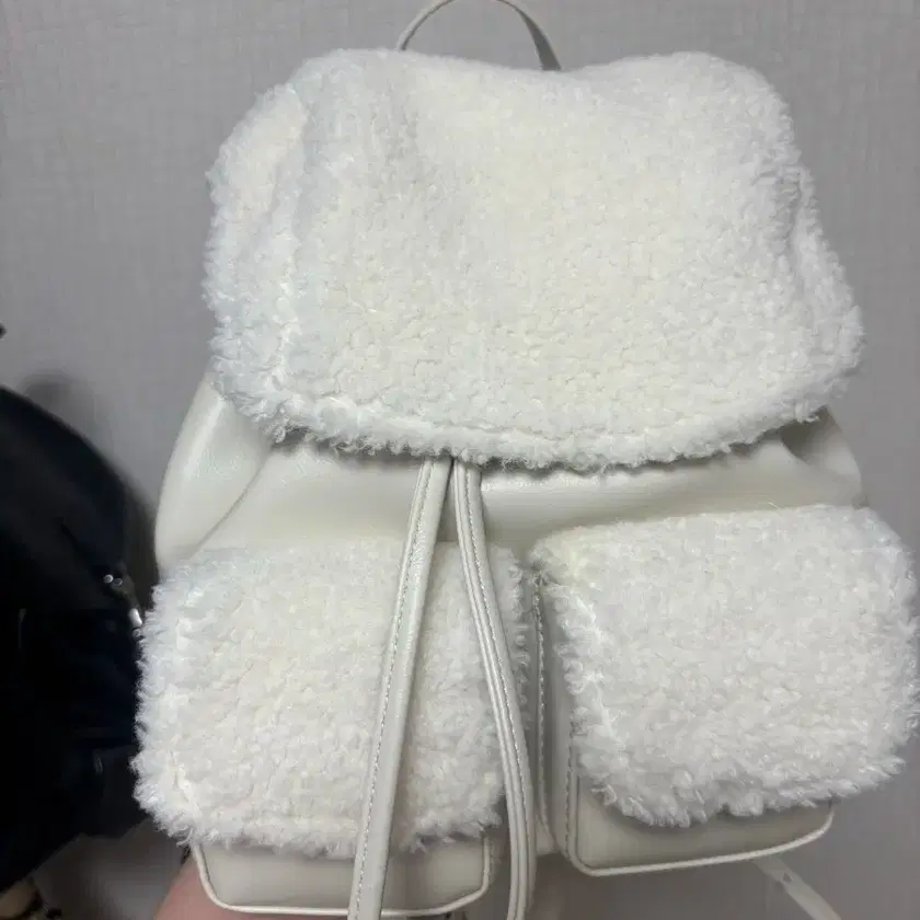 Ivory Backpack on Bunjang Global Site.
