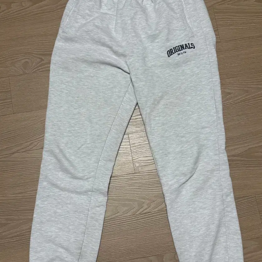 Originals Gray Training Pants on Bunjang Global Site.