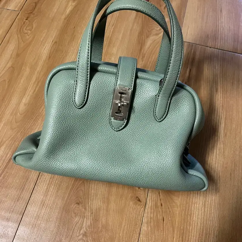 VUNQUE | 분크 Vunque Small Tote/Shoulder Bag on Bunjang Global Site.