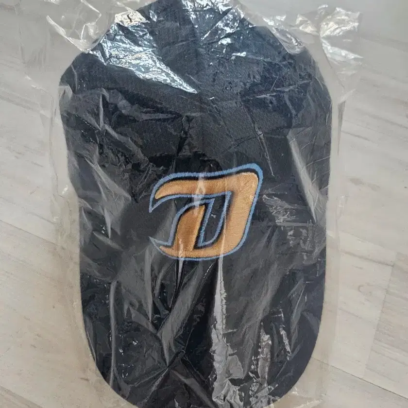 NC Dinos Cap (Baseball Cap) S.M on Bunjang Global Site.