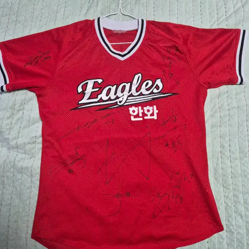 Hanwha Eagles Uniform (95) on Bunjang Global Site.