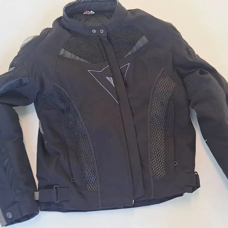 DAINESE | 다이네즈 Dainese Mesh Motorcycle Jacket 100 on Bunjang Global Site.