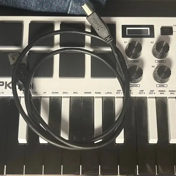 AKAI MPK Mini Mk3 Master Keyboard/MIDI Keyboard on Bunjang Global Site.