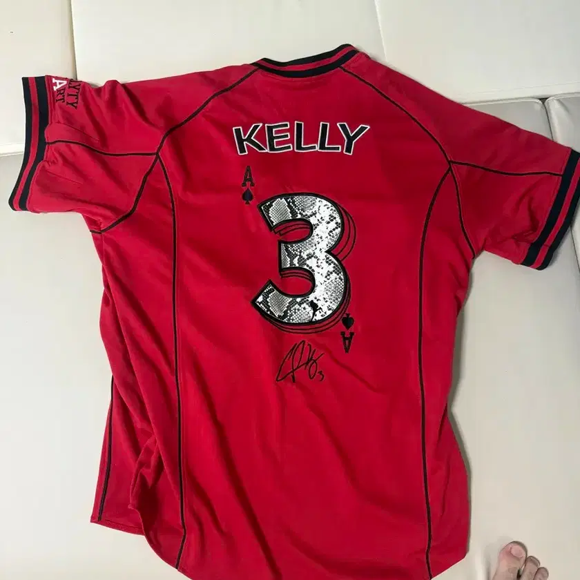 LG Twins Casey Kelly Player Uniform Plyniform on Bunjang Global Site.