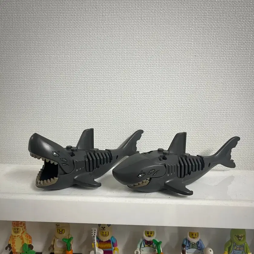 LEGO Pirates of the Caribbean Zombie Shark on Bunjang Global Site.