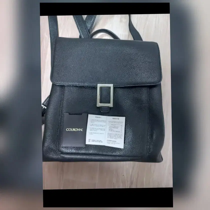 COURONNE | 쿠론 Couronne Women's Leather Backpack on Bunjang Global Site.