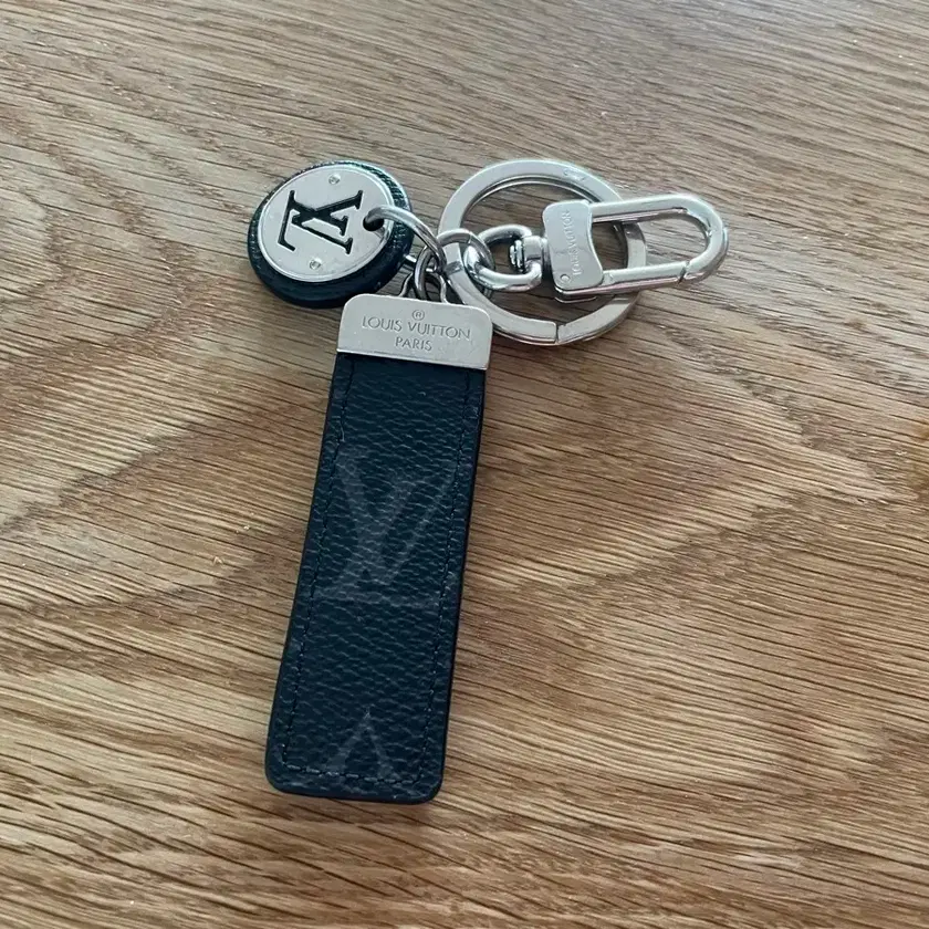 LOUIS VUITTON | 루이비통 Louis Vuitton key ring louis vuitton on Bunjang ...