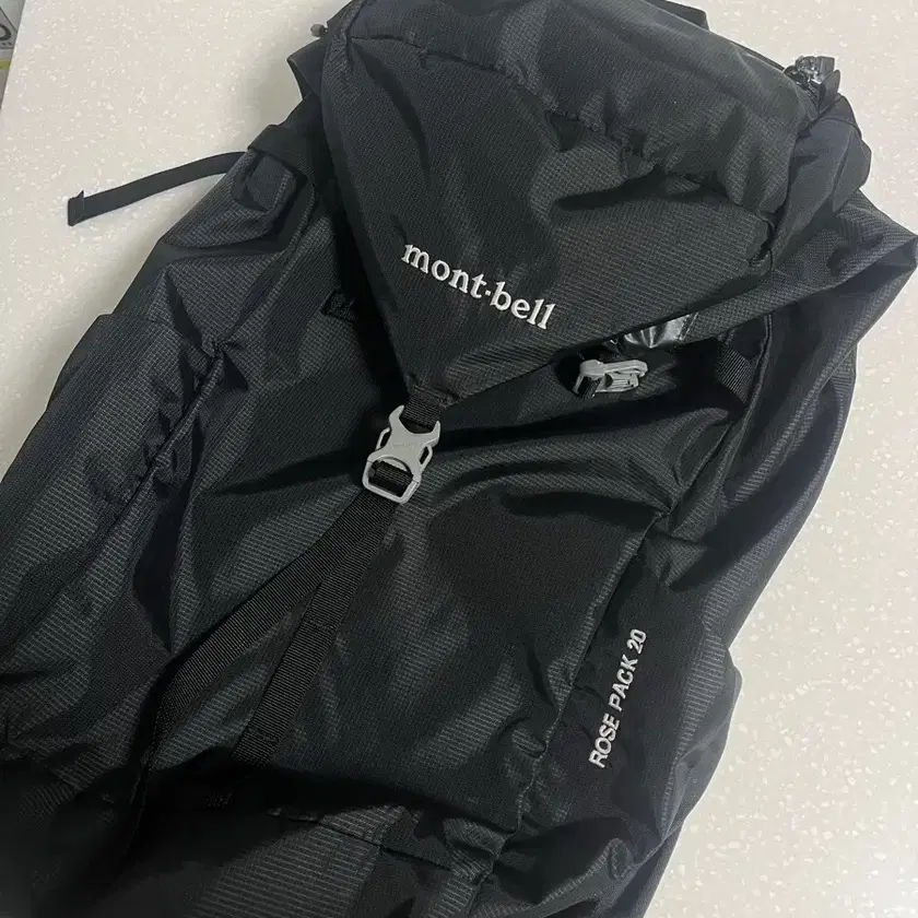 MONTBELL | 몽벨 Montbell Backpack 20L on Bunjang Global Site.