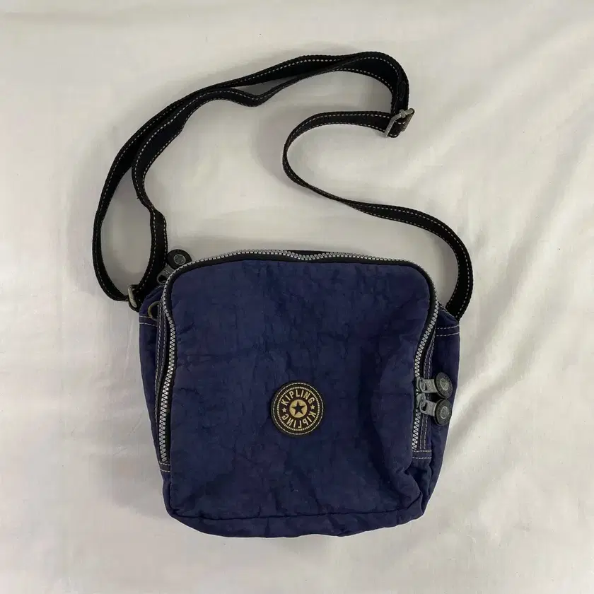 KIPLING | 키플링 Kipling Navy Mini Crossbody Bag #키플링,#키플링가방,#키플링크로스백,#미니 ...