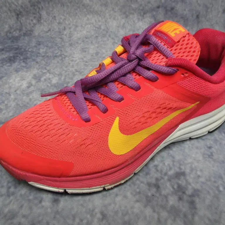 NIKE | 나이키 235/sb7-369/Nike Zoom Structure 17 Sneakers/Guje Special ...